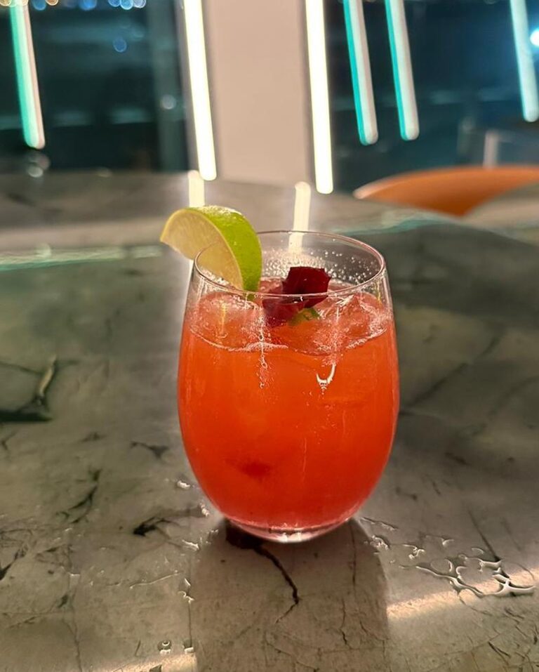 香港機場酒吧Intervals Bar HSBC EveryMile信用卡仲可以免費入到